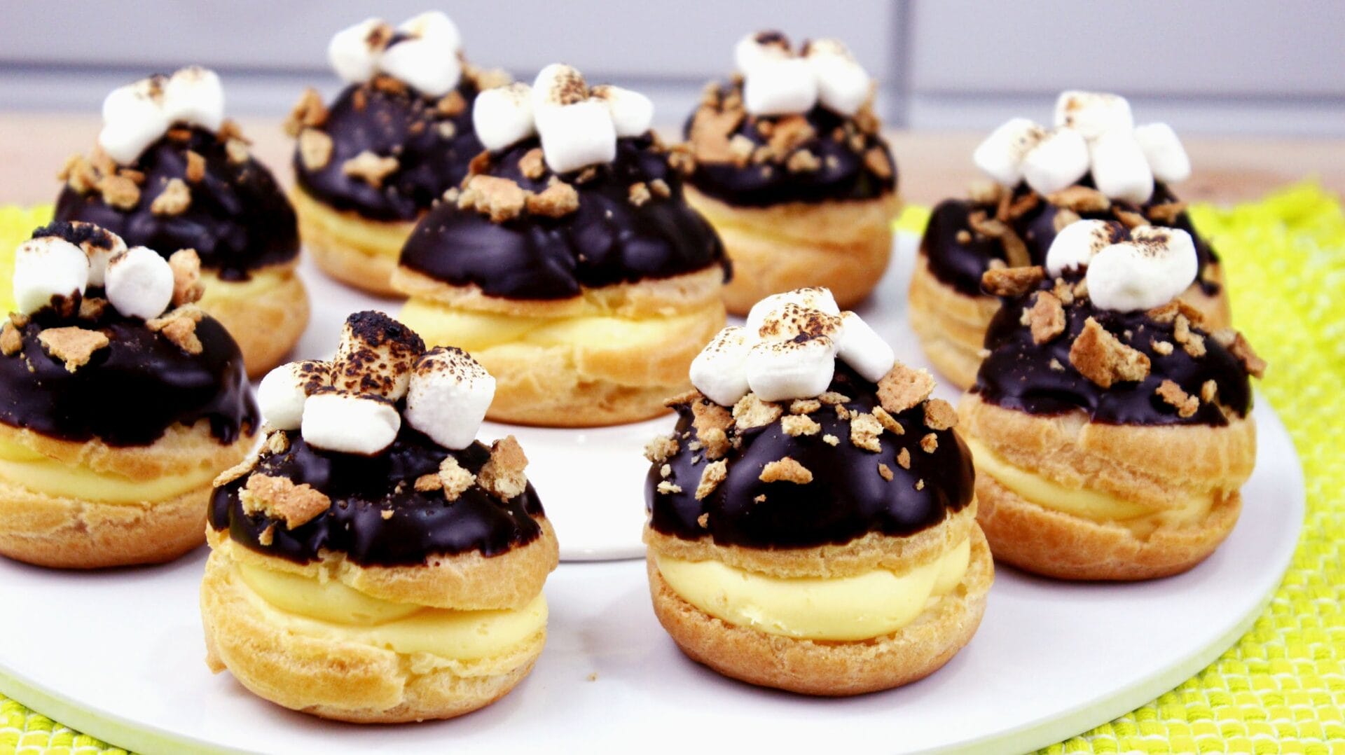 Love These Bananas Foster Parfaits - Afternoon Baking With Grandma